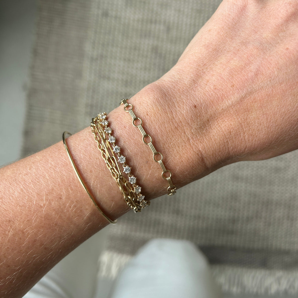 SOLD Vintage Circle Link Bracelet - Fewer Finer